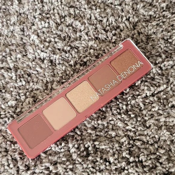 Best in Makeup Posh Party on Poshmark